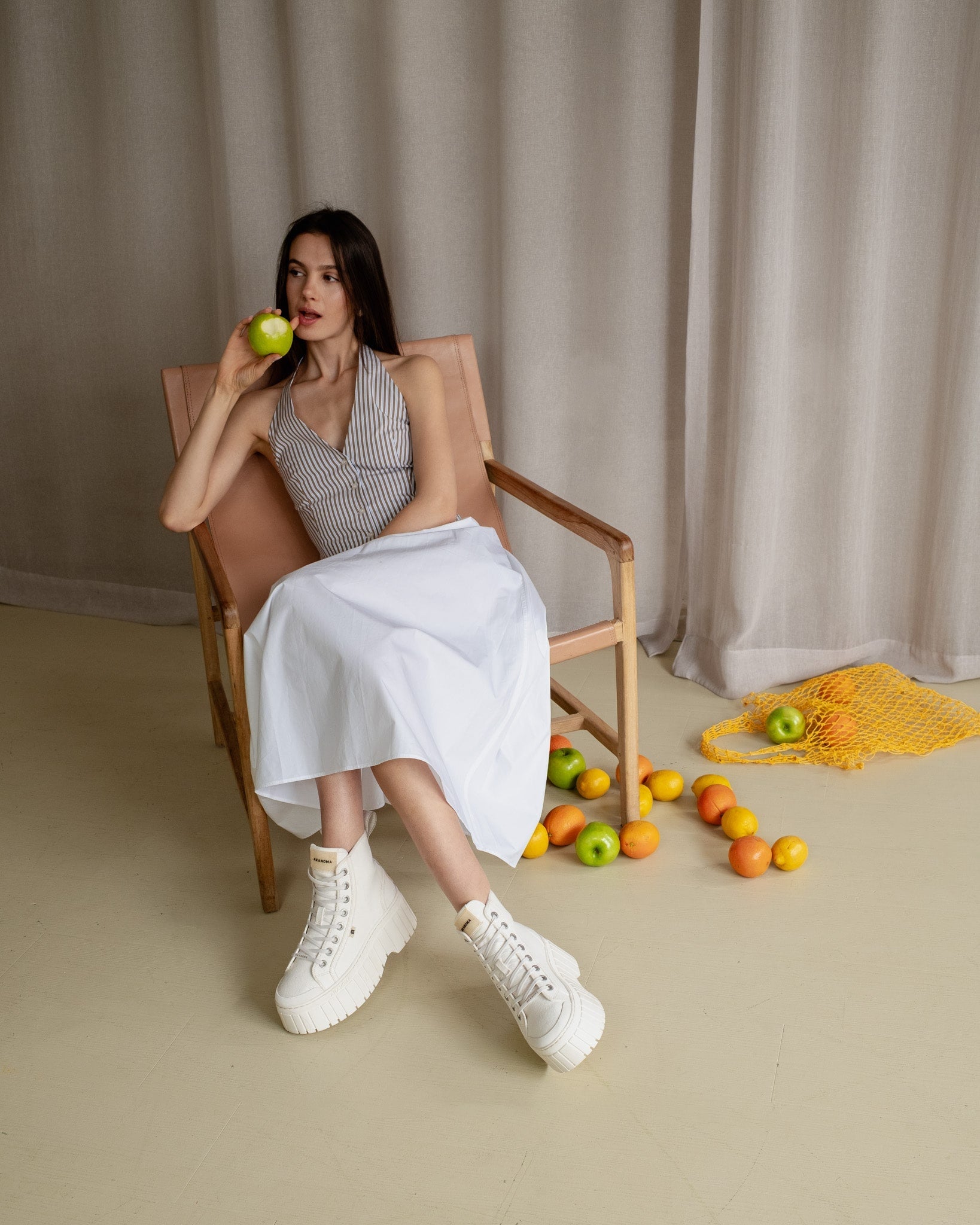 Les Nouveautés – Akanoma